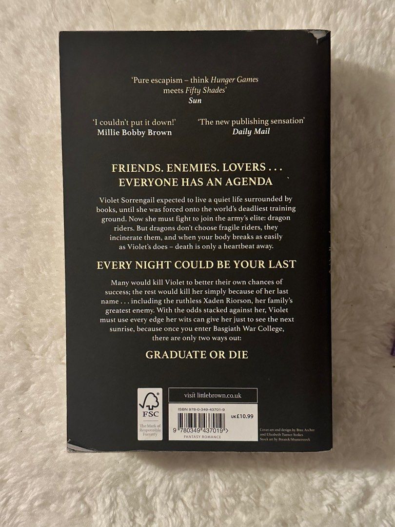 ˏˋ fourth wing by rebecca yarros - paperback edition, Hobbies & Toys ...