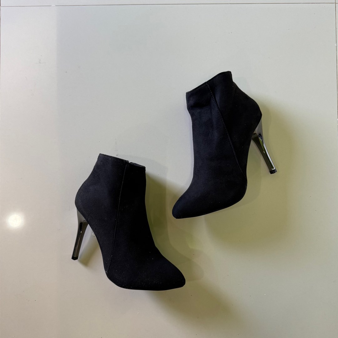 🍁 Suede Ankle Boots with heels 🍁, Women's Fashion, Footwear, Boots on ...