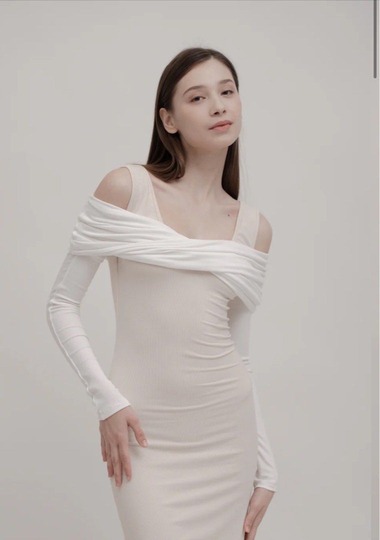 Annibody Ivana Bolero - Black / White, Women's Fashion, Tops, Other ...