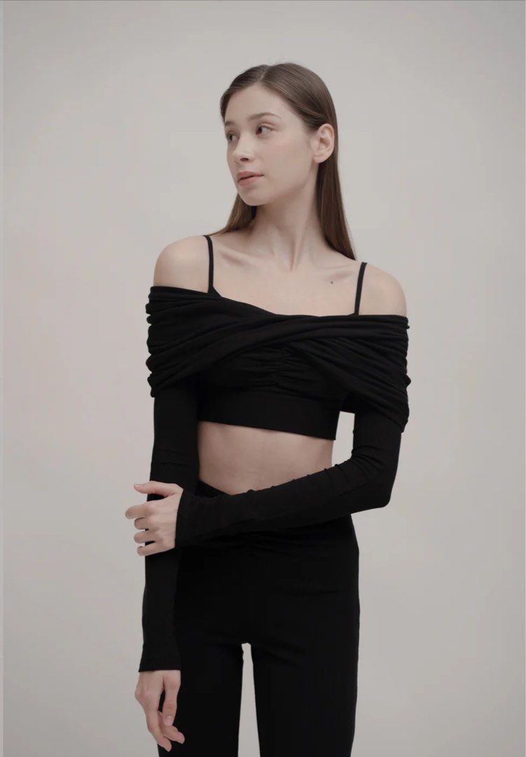 Annibody Ivana Bolero - Black / White, Women's Fashion, Tops, Other ...