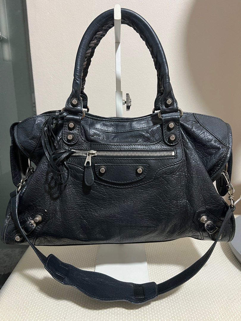 Balenciaga Classic Medium City, Luxury, Bags & Wallets on Carousell