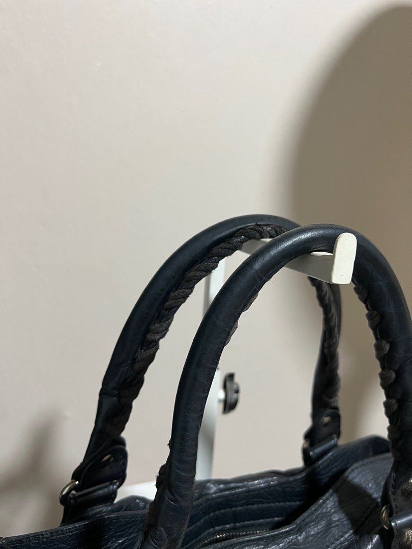 Balenciaga Classic Medium City, Luxury, Bags & Wallets on Carousell