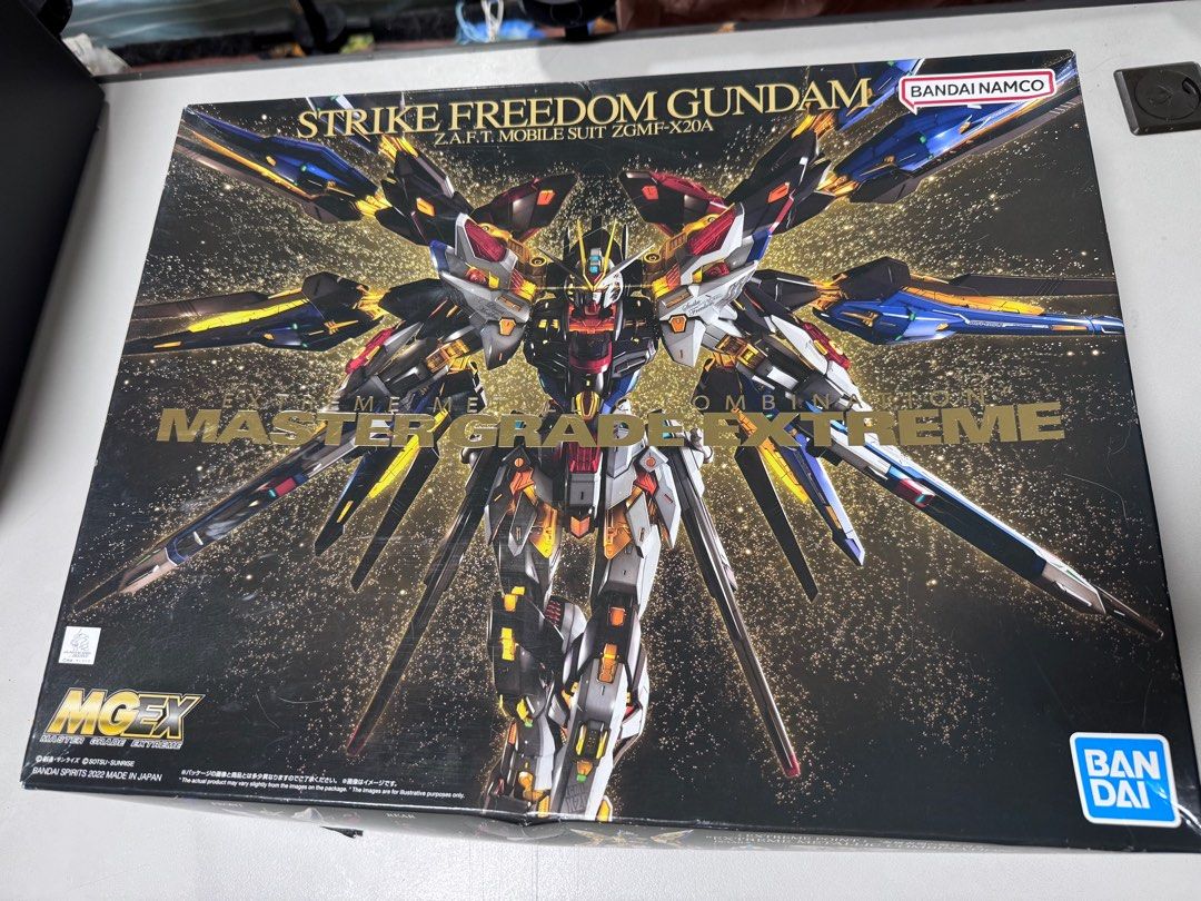 Bandai MGEX Strike Freedom Gundam Model Kit, Hobbies & Toys, Toys ...