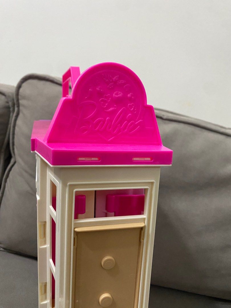 Barbie Cook 'n Grill Restaurant Doll and Playset, Hobbies & Toys, Toys ...