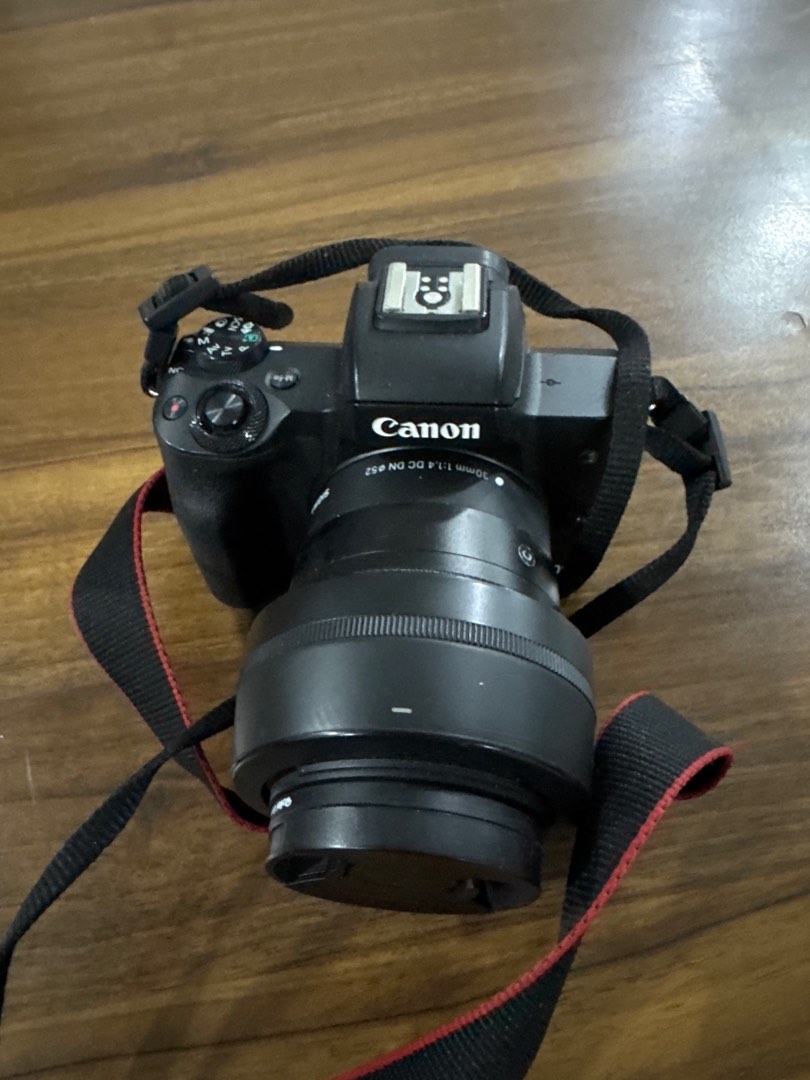 Canon EOS M50 Mark II Camera with 30mm f1.4 Sigma Prime lens and 15 ...