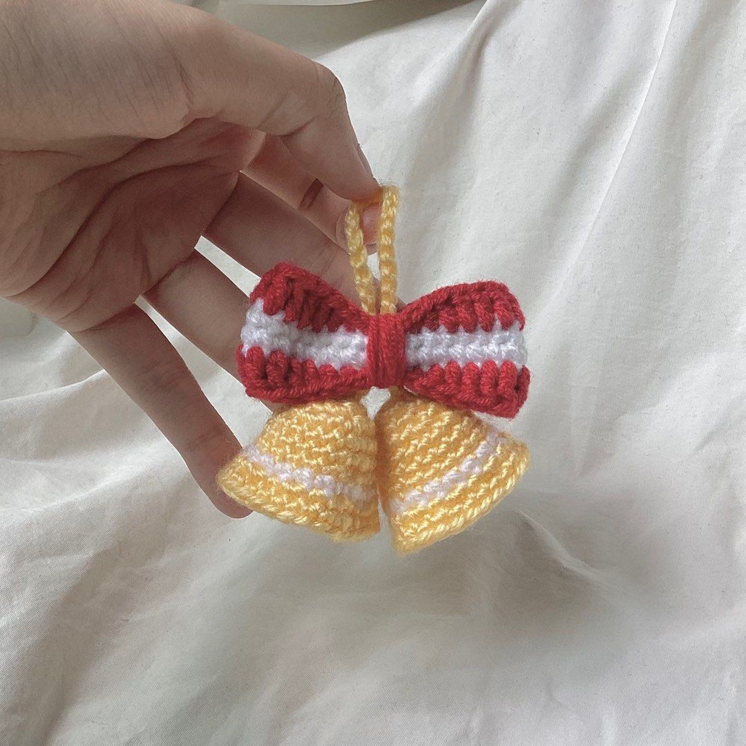 Crochet Christmas Jingle Bells, Hobbies & Toys, Stationery & Craft ...