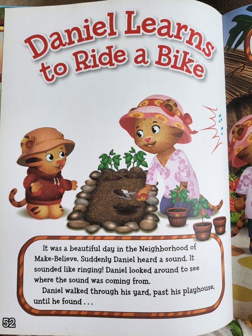 Daniel Tiger's 5-Minute Stories Book, Hobbies & Toys, Books & Magazines ...