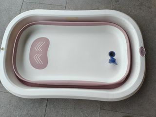 Foldable Baby Bath Tub with Accessories and box, Babies & Kids, Bathing ...
