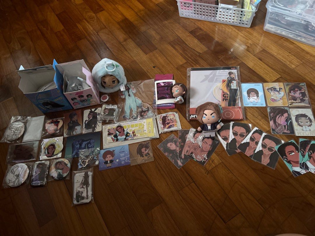 Alien stage Hyuna merch clearance wts, Hobbies & Toys, Memorabilia ...