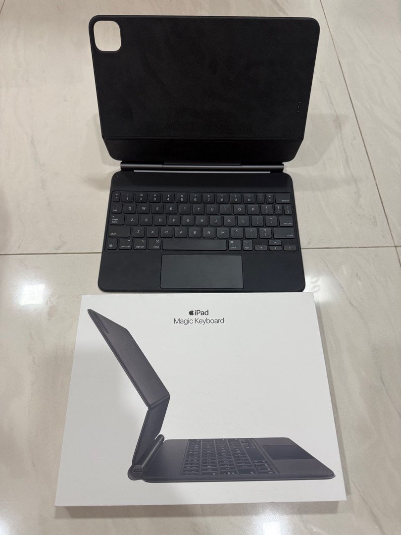 iPad Magic Keyboard 11 inch (M3), Computers & Tech, Parts & Accessories ...