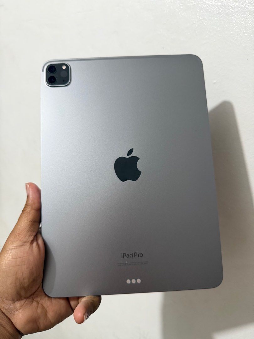 iPad Pro 11-inch (4th Generation) Wi-Fi, Mobile Phones & Gadgets ...