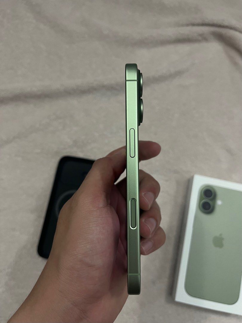 Iphone 17 512gb Sage Green, Mobile Phones & Gadgets, Mobile Phones ...