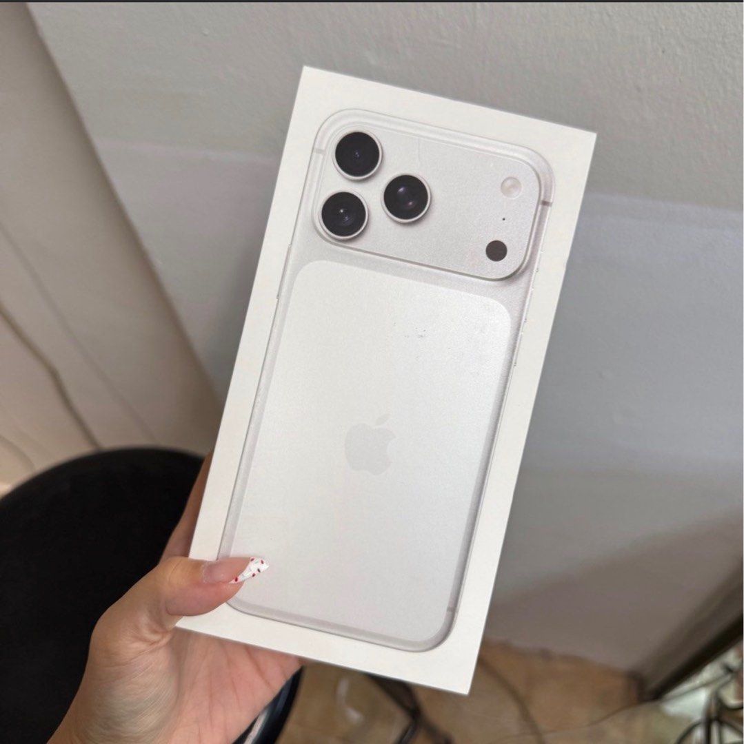 iPhone 17 Pro Max Silver 256GB, Mobile Phones & Gadgets, Mobile Phones ...