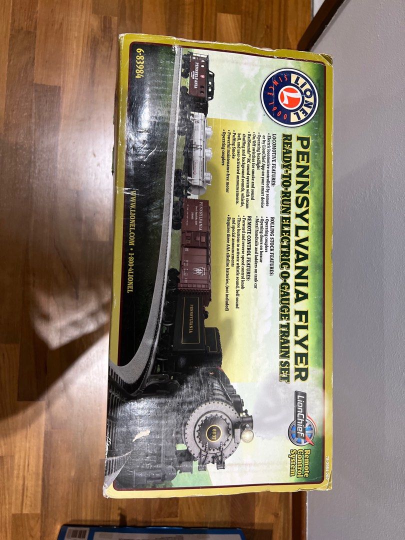 Lionel Pennsylvania Flyer O-Gauge Train Set, Hobbies & Toys, Toys ...