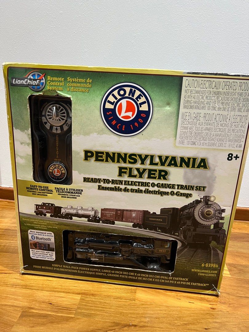 Lionel Pennsylvania Flyer O-Gauge Train Set, Hobbies & Toys, Toys ...