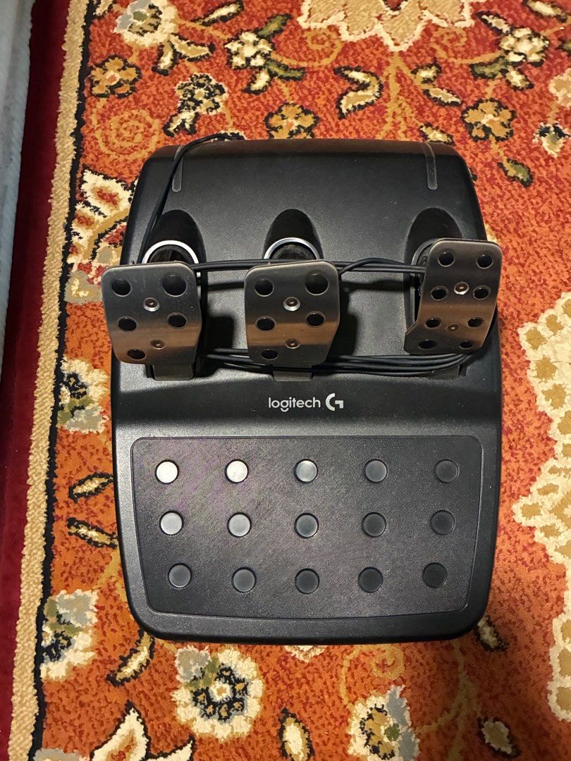 Logitech G29 Racing Wheel for PS4/PS5/PC, Video Gaming, Gaming ...