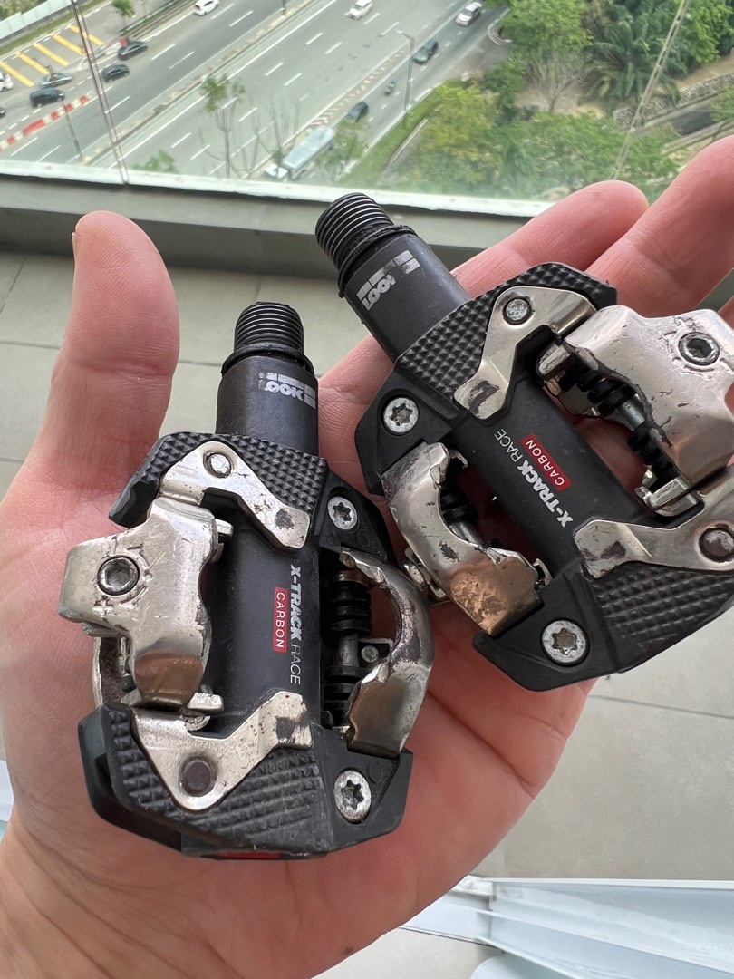 Look X-Track Race Carbon Pedals, Sports Equipment, Bicycles & Parts ...