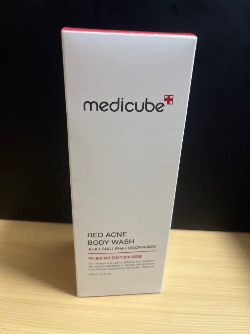 Medicube Red Acne Body Wash - New, Beauty & Personal Care, Bath & Body ...