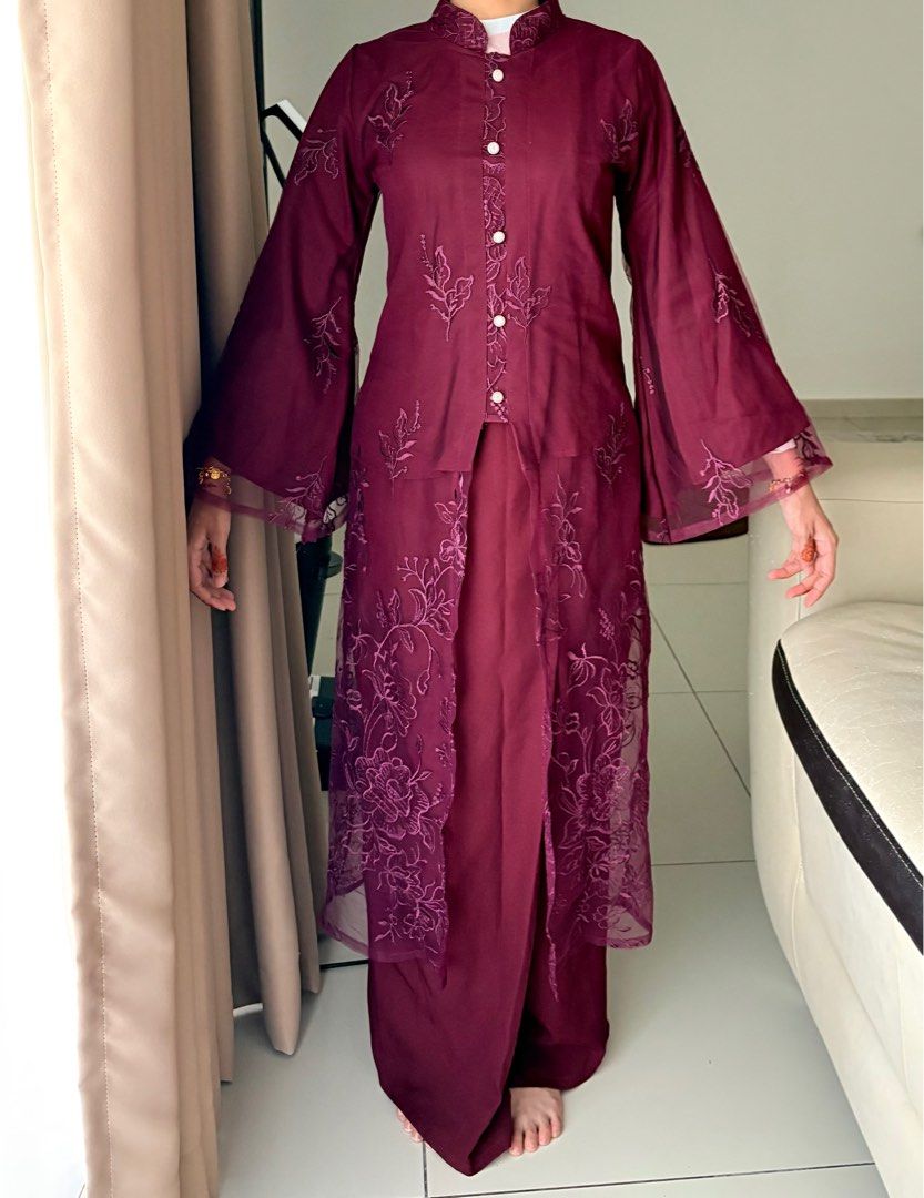 Nadea Kimono by Ceochomel in Burgundy, Women's Fashion, Muslimah ...