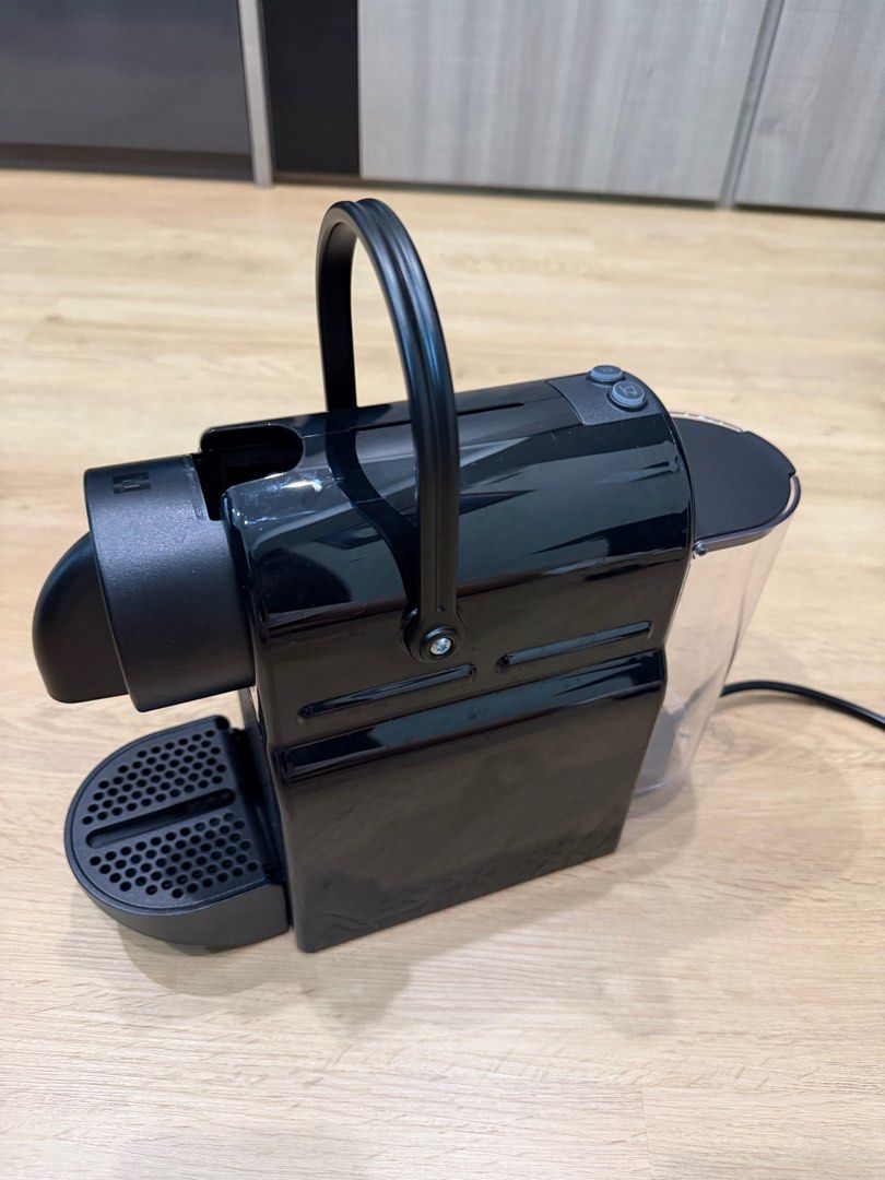 Nespresso Inissia Coffee Machine with Milk Frother, TV & Home ...