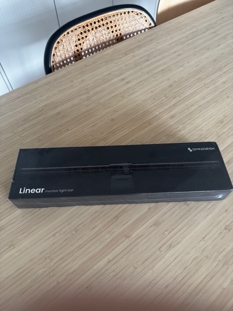Omnidesk Linear Monitor Light Bar, Computers & Tech, Parts ...
