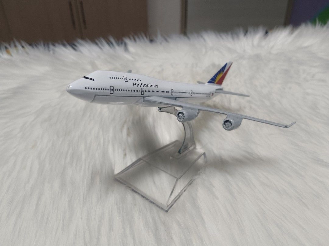 Philippine Airlines Boeing 747 Airplane Model (Clear Stand Included ...