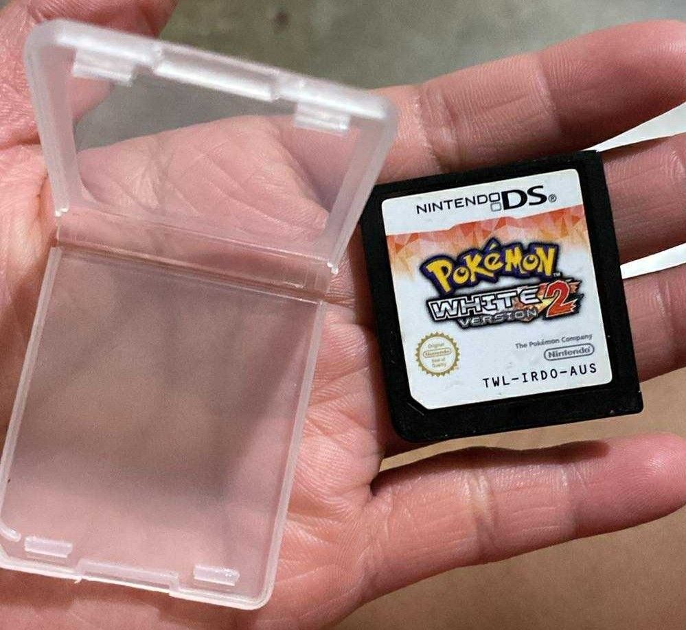 Pokemon White Version 2 Authentic/Original, Video Gaming, Video Games ...