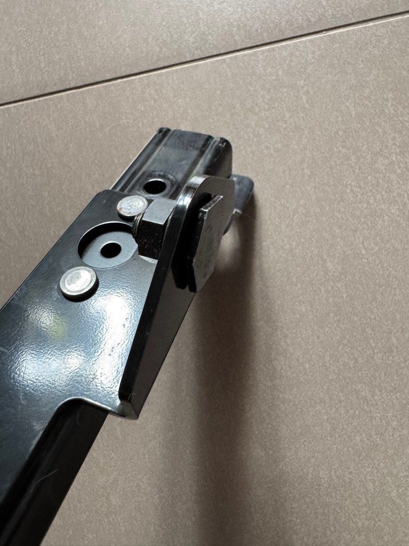 Porsche recaro base frame seat rail (right hand side), Car Accessories ...