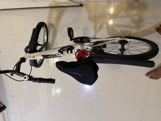 Rockrider Kids' Bike - White, Sports Equipment, Bicycles & Parts, Bicycles on Carousell