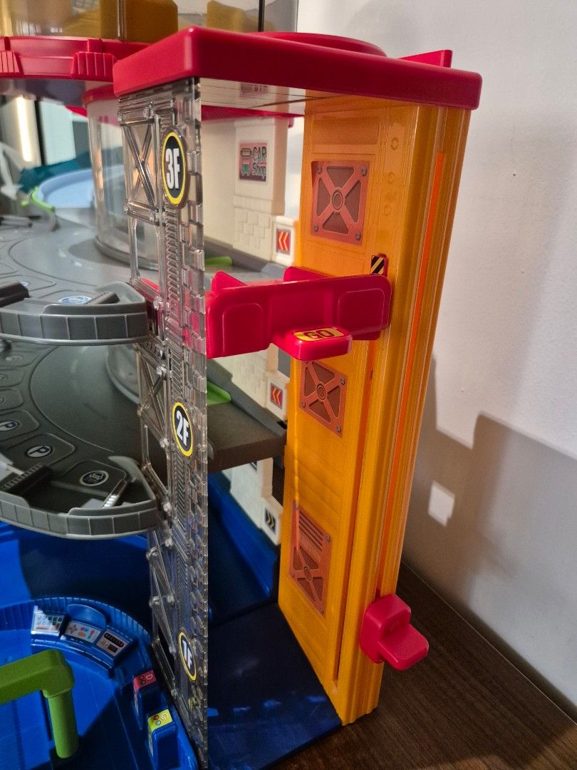 Toy Car Playset. Tayo Station Control Tower Kids' Toy Garage Playset ...