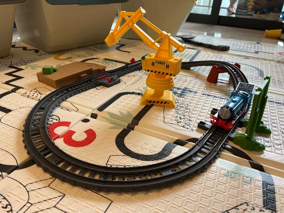 Thomas & Friends Gordon Train Set, Hobbies & Toys, Toys & Games on ...