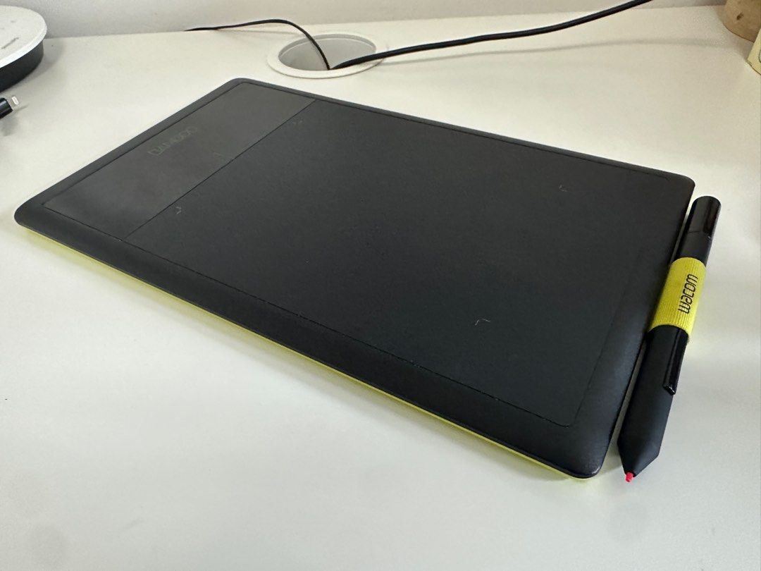 Wacom Bamboo CTL - 470K Drawing Pad/Tablet, Computers & Tech, Parts ...