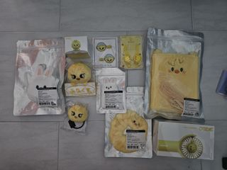 WTS official mini skzoo 5cm dolls, Hobbies & Toys, Memorabilia ...