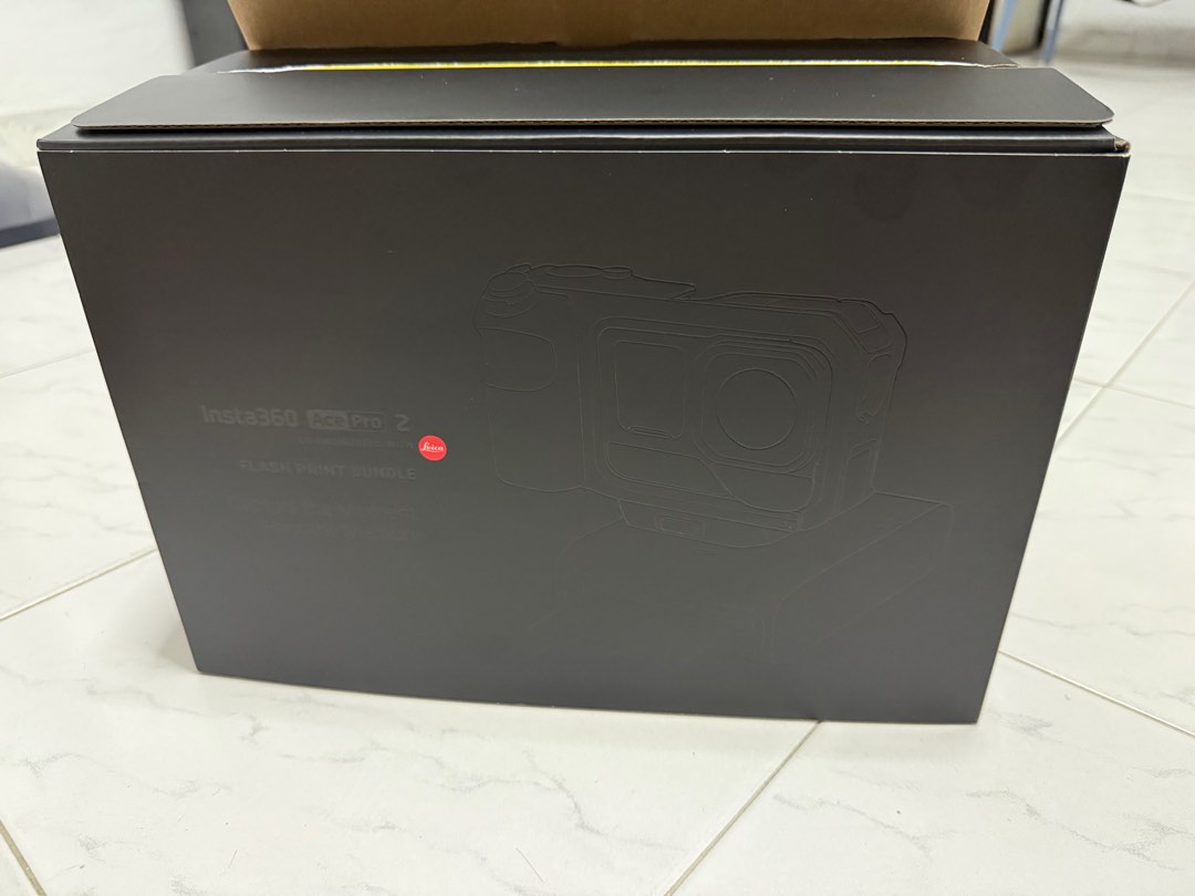 Insta360 Ace Pro 2 with New Explorer Grip, Photography, Cameras on ...