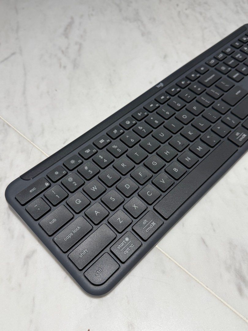 Logitech MK950 Wireless Keyboard and Mouse Combo, Computers & Tech ...