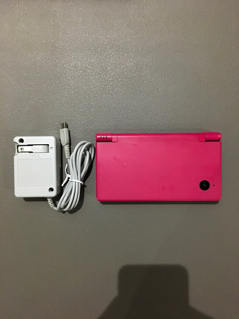 Modded Nintendo DSI + R4 Card (w/ Screen Burn; Playable), Video Gaming ...