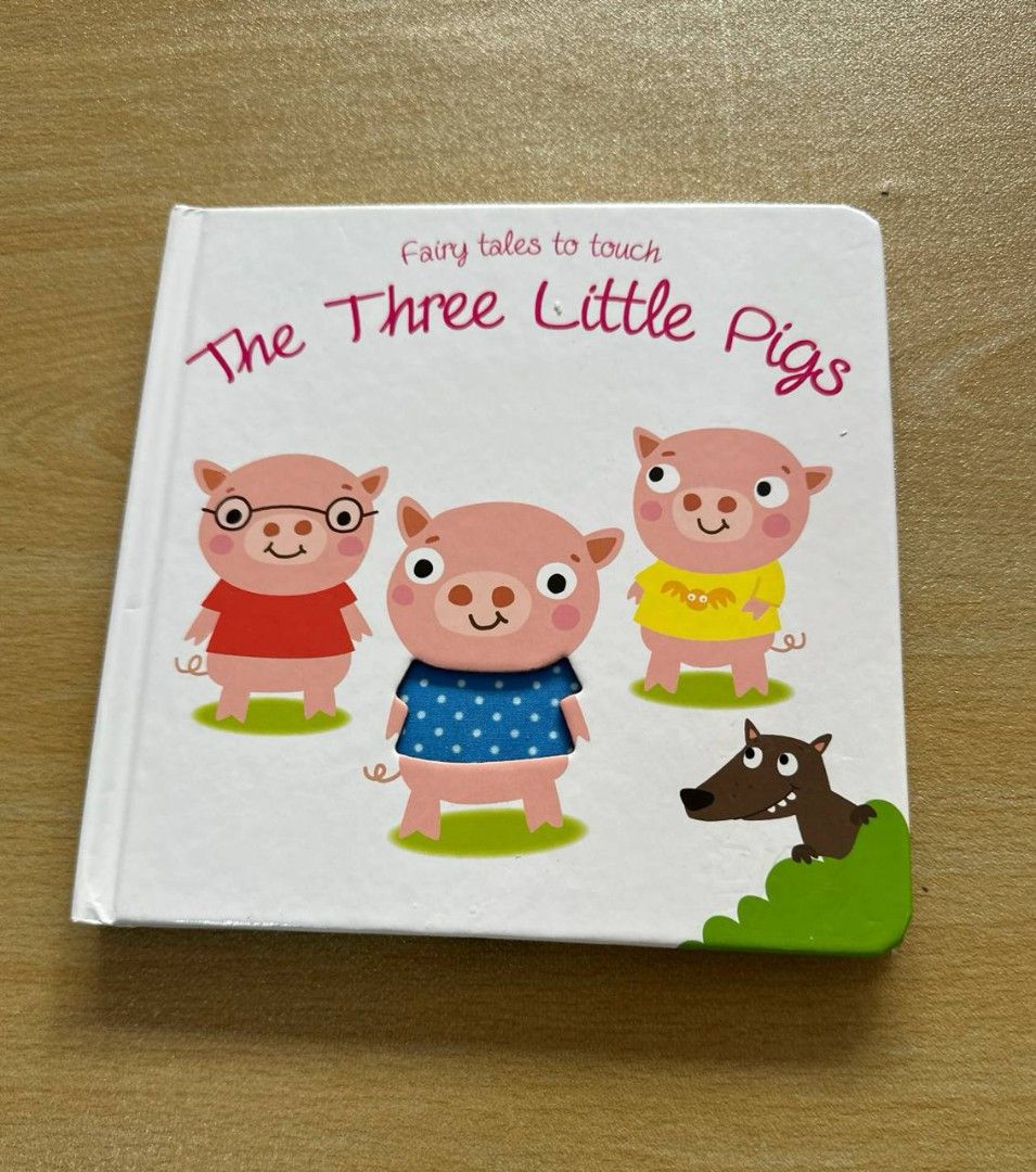 Fairy Tales to Touch: The Three Little Pigs, Hobbies & Toys, Books ...