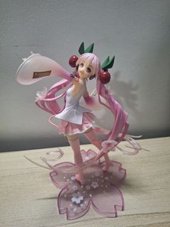 Hatsune Miku cheerleader Figure, Hobbies & Toys, Toys & Games on Carousell