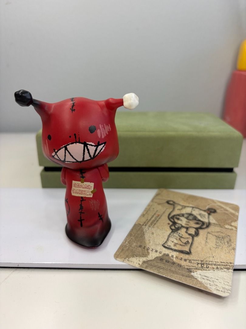 Hirono Echo Series - Hiding Behind You, Hobbies & Toys, Toys & Games on ...