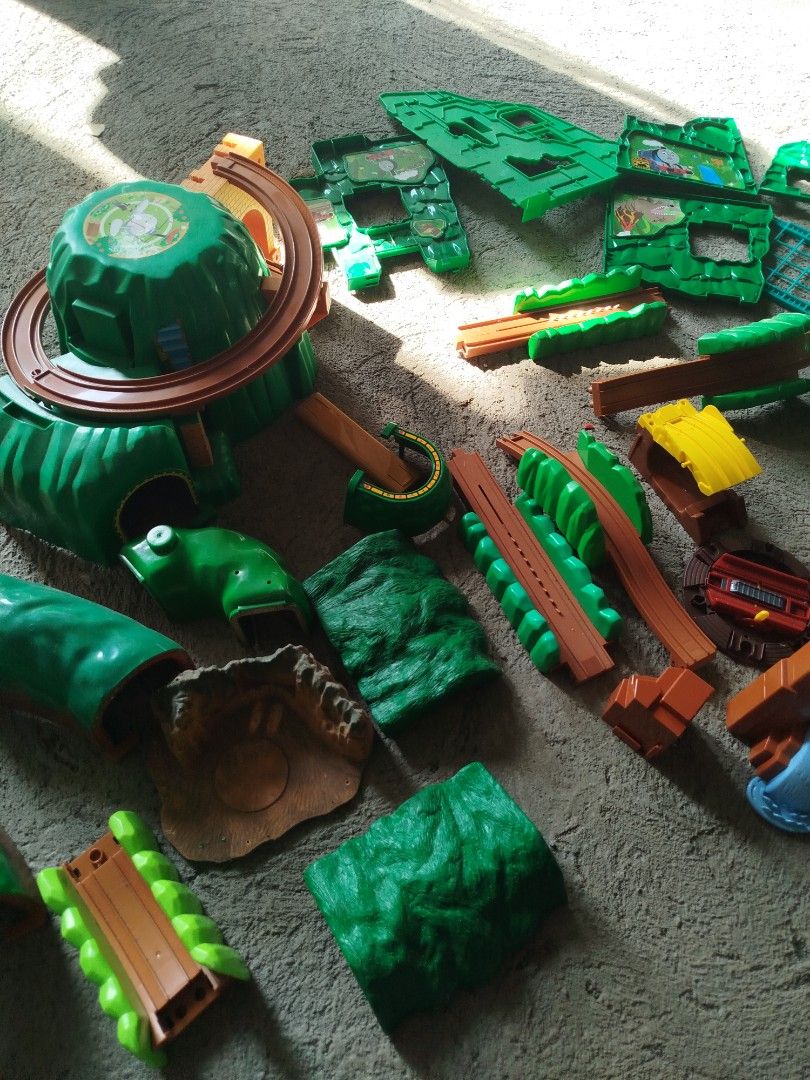 Japan 1box Scrap parts of Thomas & Friends TrackMaster Toy Train Set ...