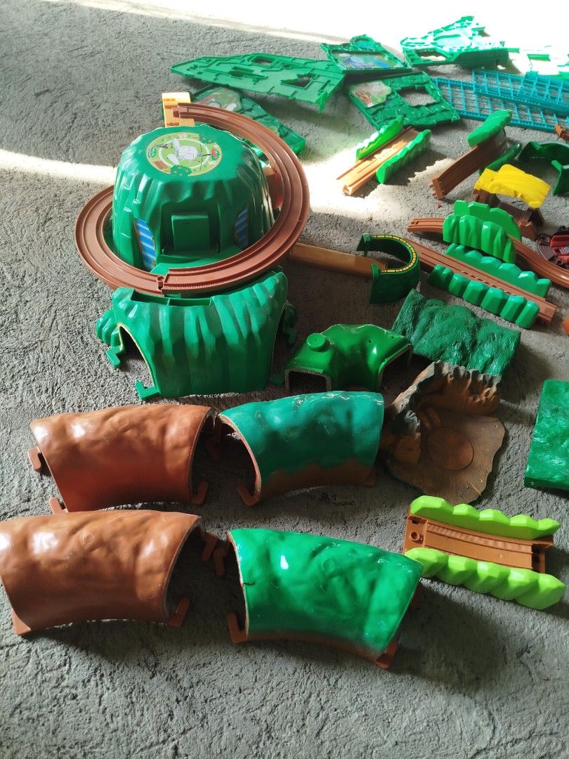 Japan 1box Scrap parts of Thomas & Friends TrackMaster Toy Train Set ...