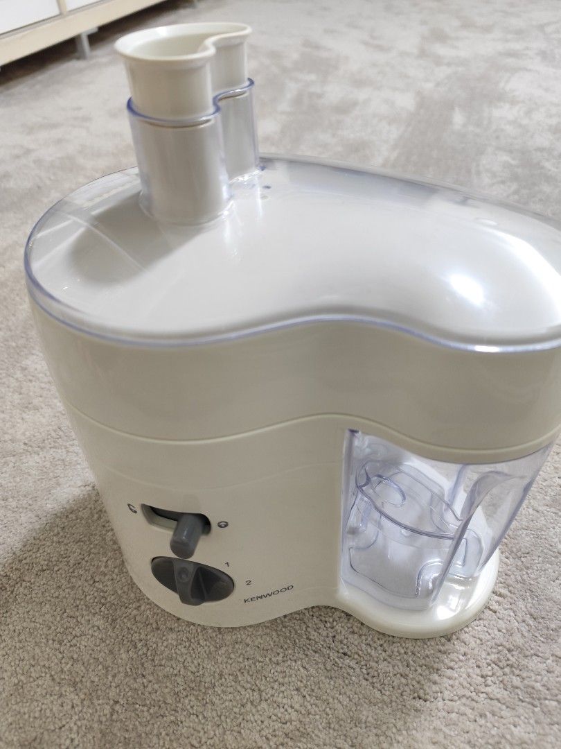 Kenwood Juice Extractor 300W, TV & Home Appliances, Kitchen Appliances ...
