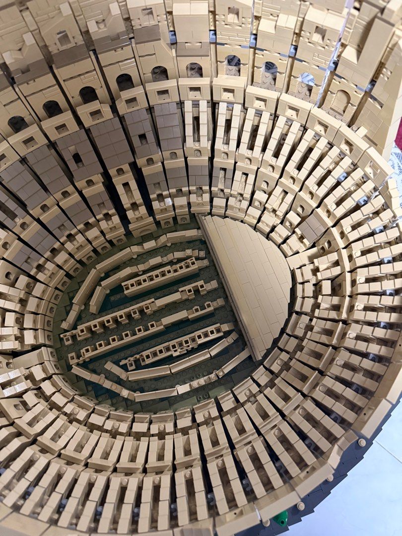 100% authentic Lego colosseum - One of the best and biggest set of Lego ...