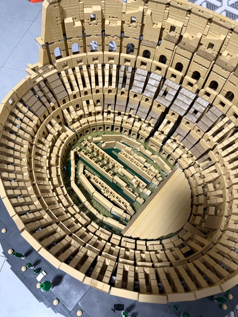 100% authentic Lego colosseum - One of the best and biggest set of Lego ...