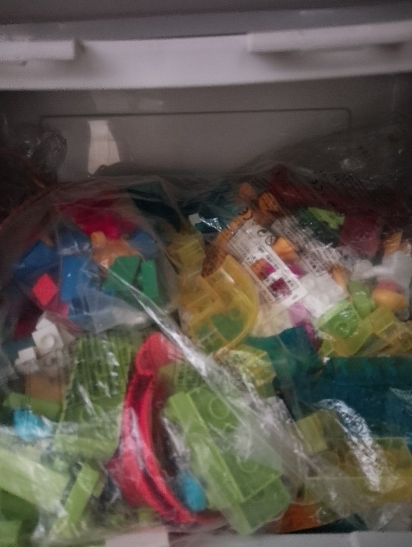 Lego table and Bricks Lego Set, Hobbies & Toys, Toys & Games on Carousell