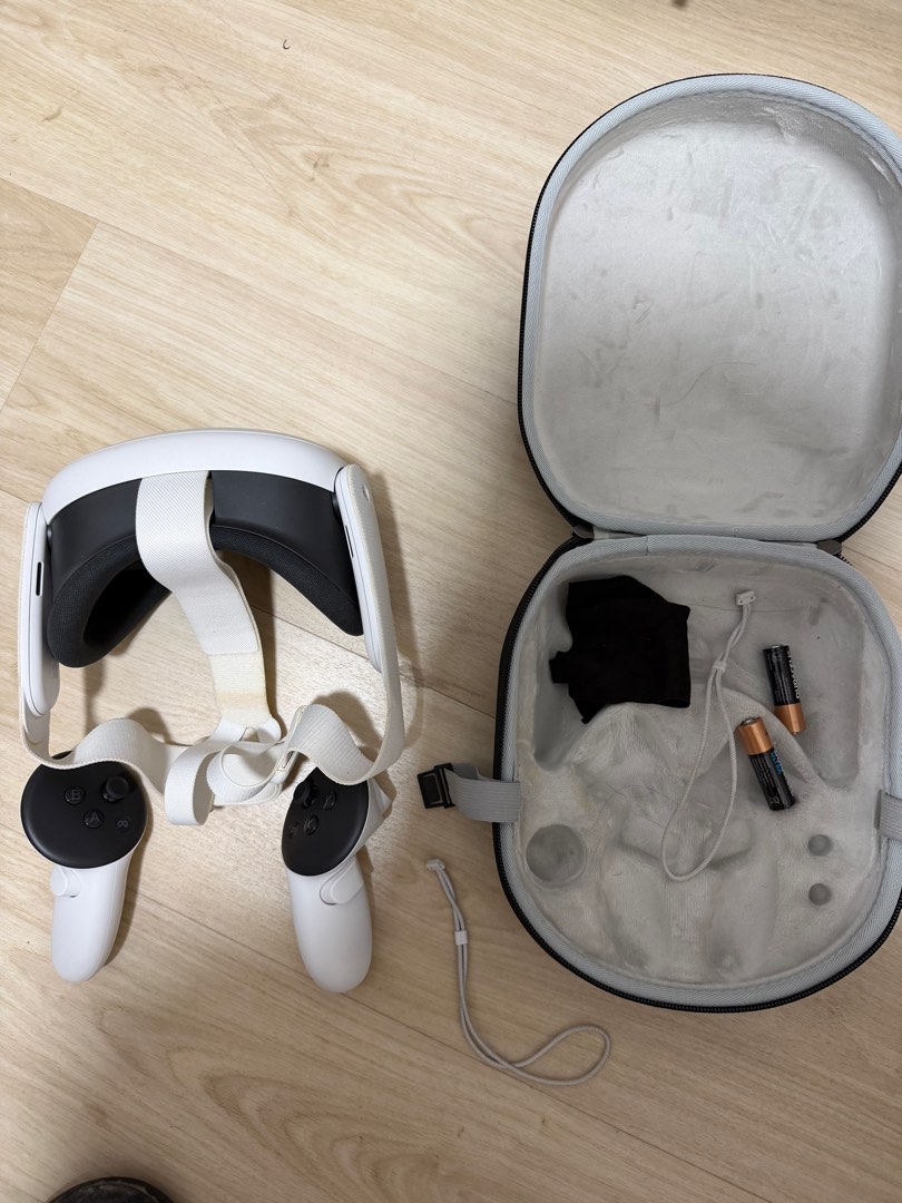 Meta Quest 3 VR Headset 512 gb with case, Video Gaming, Gaming ...
