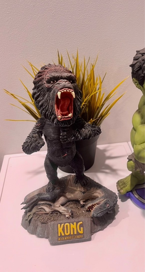 Neca King Kong head knocker statue funko bobblehead , Hobbies & Toys ...