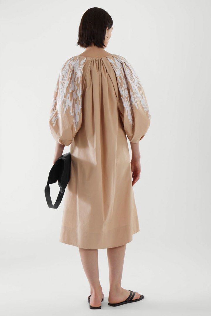 🦋Np:RM501 COS Cotton Embroidered Puff Sleeve Dress, Women's Fashion ...