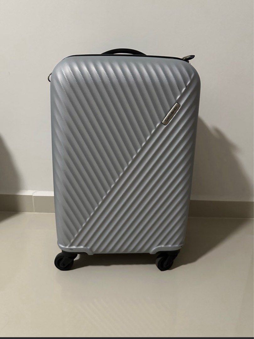 Samsonite Spinner Suitcase - Silver, Hobbies & Toys, Travel, Luggage on ...