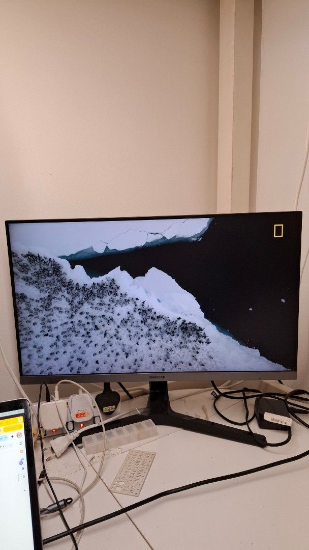 Samsung Monitor - Model: LS24R350FHE, Computers & Tech, Parts ...